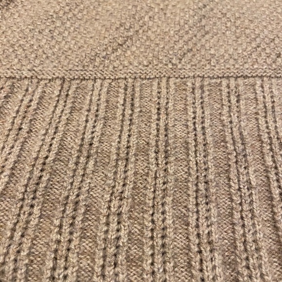 Universal Thread | Sweaters | Neutral Vneck Sweater | Poshmark